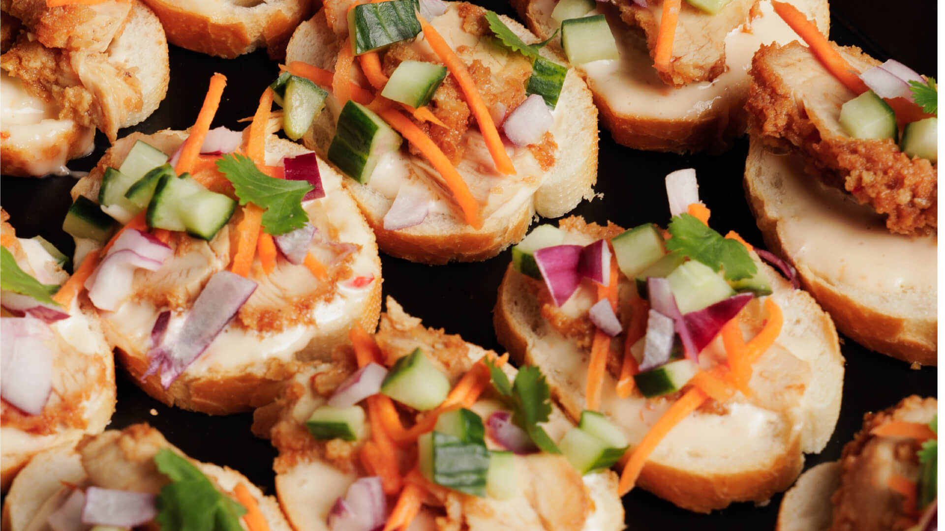 Kjúklinga Bánh mì Snittur - 16 stk. | Reykjavík Asian